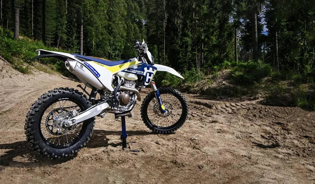Metzeler MCE 6 DAYS EXTREME – Moto Garage